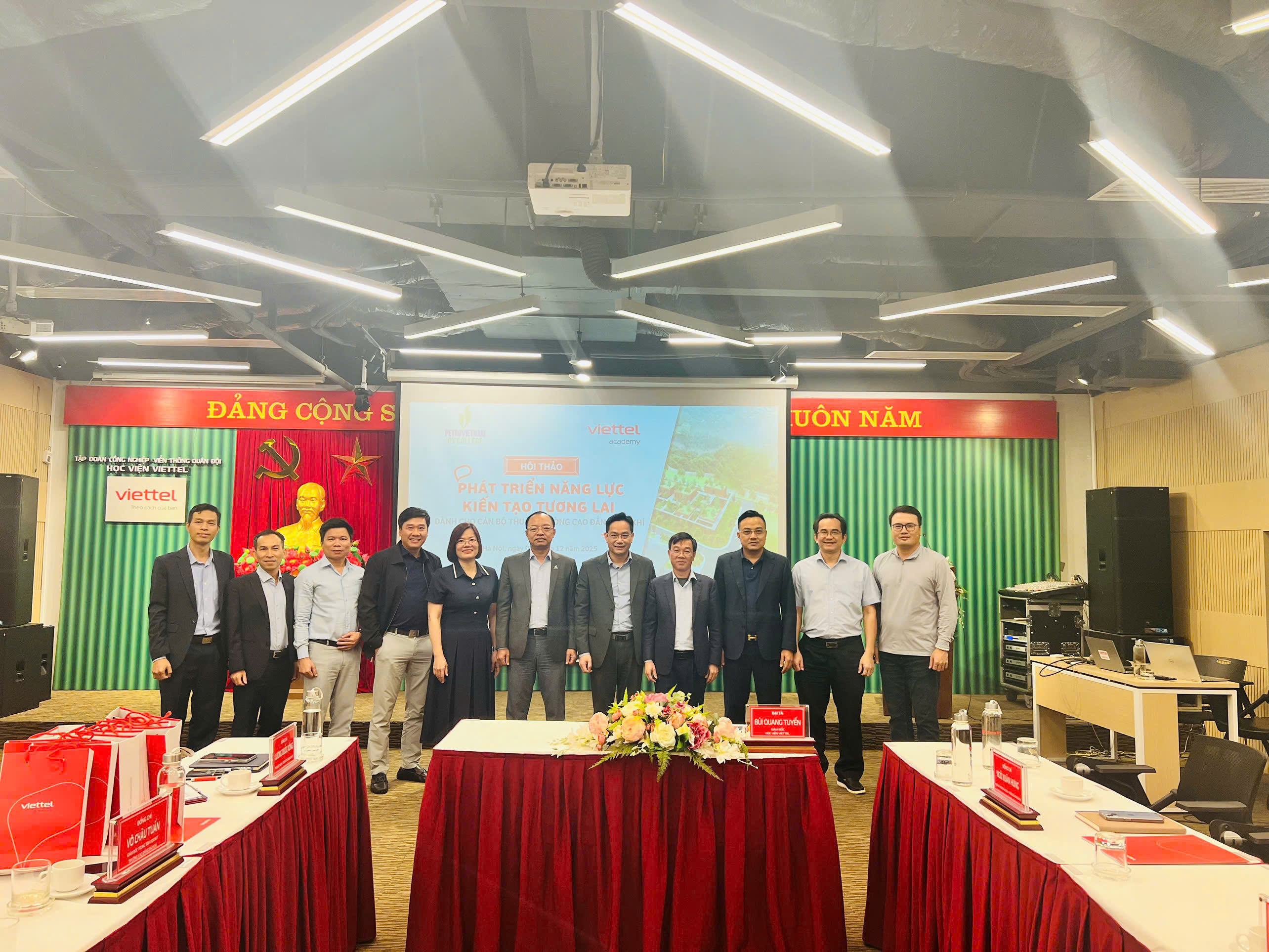 PVCollege –Học viện Viettel: Đồng hành phát triển năng lực quản lý ...